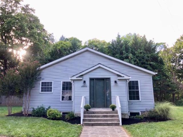 2 Br, 2 bath, Single Family 12822b Booth Rd