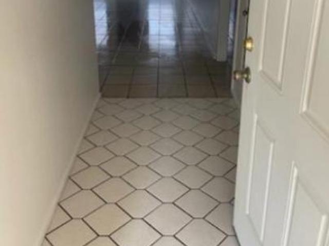 2 Br, 2 bath, Single Family 1334 Tanglewood Ln