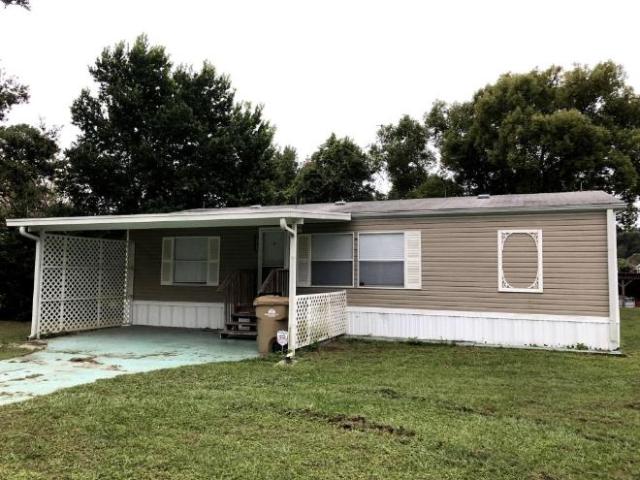 2 Br, 2 bath, Single Family 13708 Palm Dr