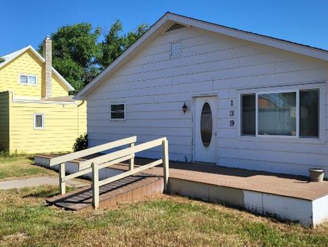 2 Br, 2 bath, Single Family 139 Mcnamara Ave