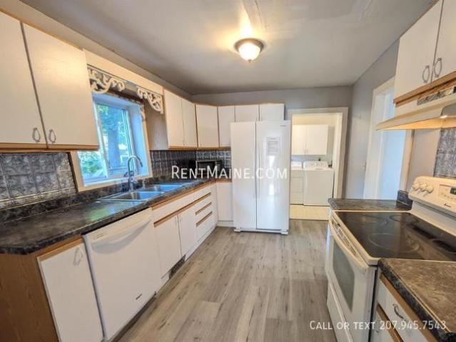 2 Br, 2 bath, Single Family 13 6th St
