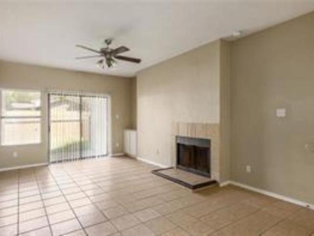 2 Br, 2 bath, Single Family 2505 West Slaughter Lane