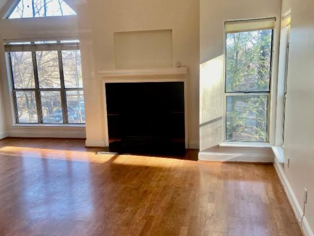 2 Br, 2 bath, Single Family 2512 Cranbrook Ln