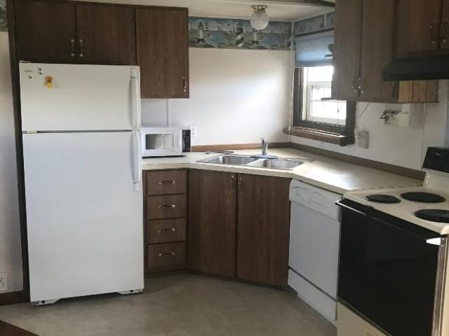 2 Br, 2 bath, Single Family 2600 Thurman Griffin Rd