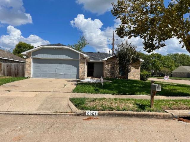 2 Br, 2 bath, Single Family 2627 Old Fort Rd