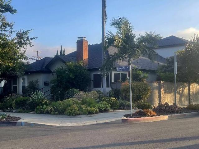 2 Br, 2 bath, Single Family 2651 Malcolm Ave