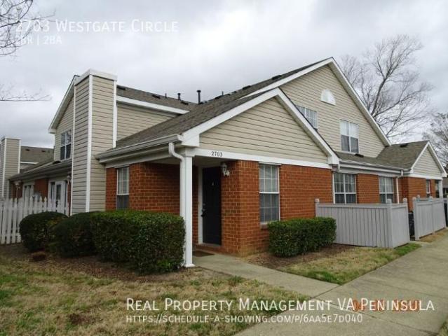 2 Br, 2 bath, Single Family 2703 Westgate Circle