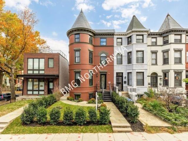 2 Br, 2 bath, Single Family 2829 13th St NW