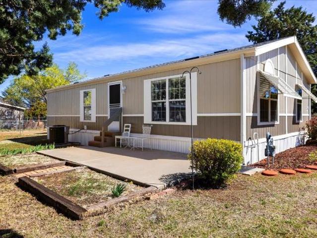 2 Br, 2 bath, Single Family 2885 North Panorama Drive