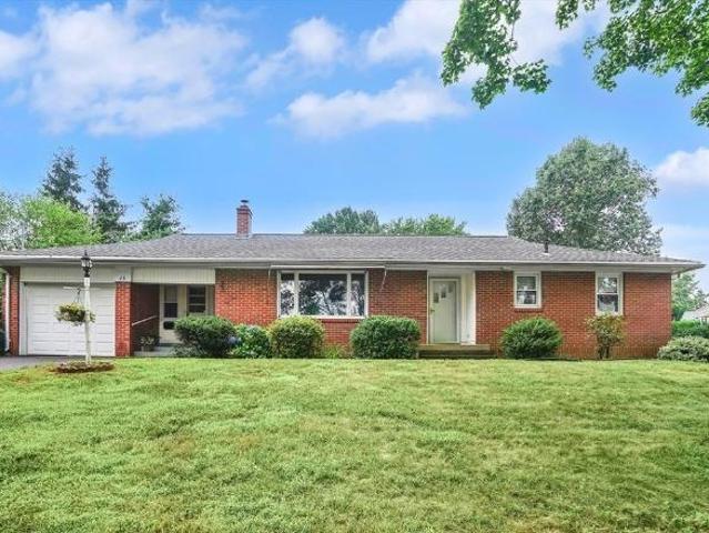 2 Br, 2 bath, Single Family 28 Dayton St