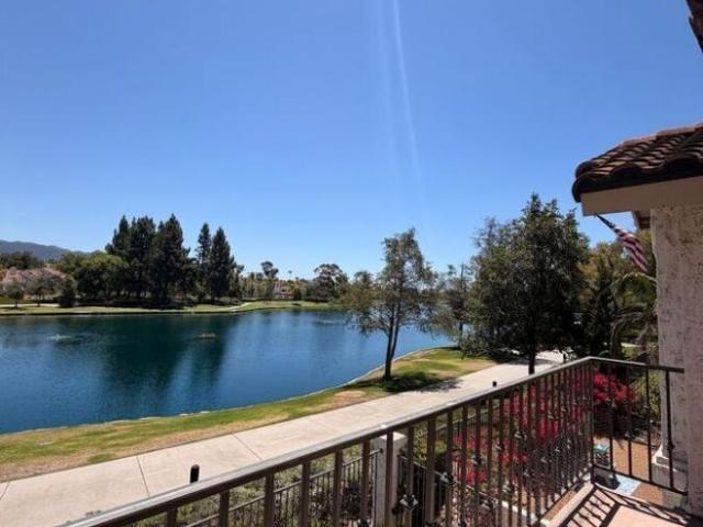 2 Br, 2 bath, Single Family 28 Vista Lago