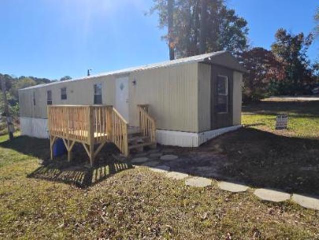 2 Br, 2 bath, Single Family 2005 Shaw Ct