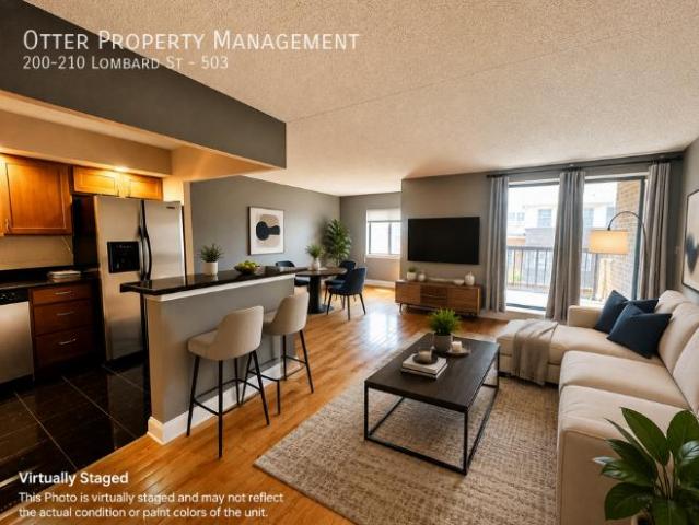 2 Br, 2 bath, Single Family 200 210 Lombard St