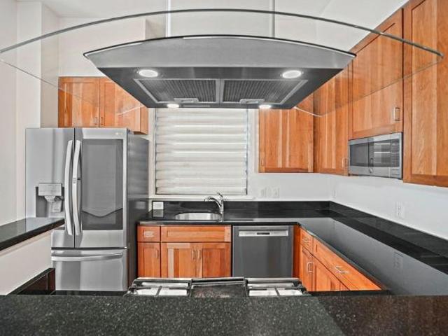 2 Br, 2 bath, Single Family 2020 12th St Nw