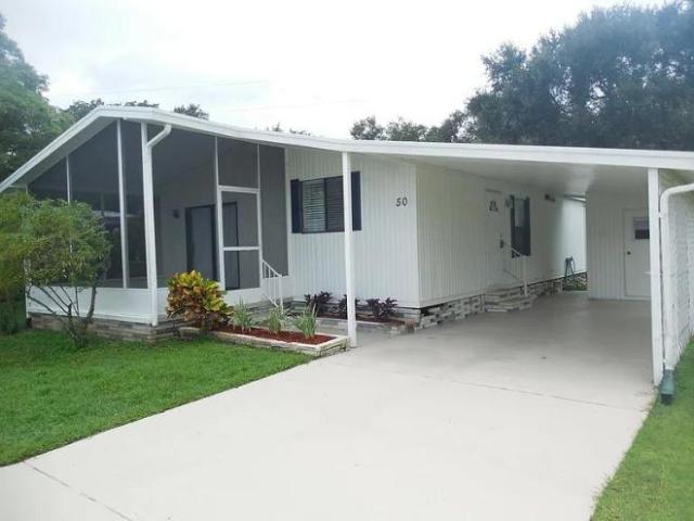 2 Br, 2 bath, Single Family 2055 S Floral Ave