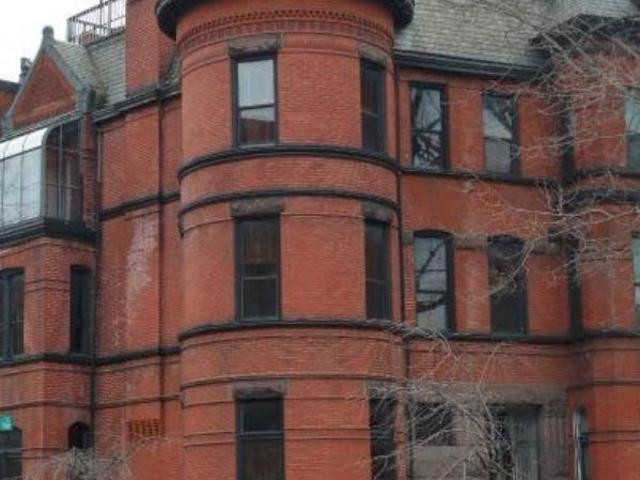 2 Br, 2 bath, Single Family 2213 Washington Circle Northwest