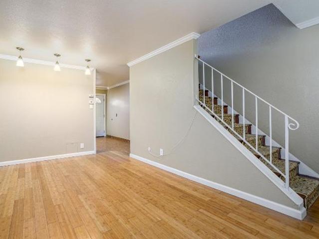 2 Br, 2 bath, Single Family 2217 Ninth Street