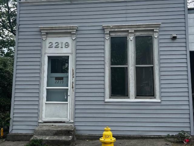 2 Br, 2 bath, Single Family 2219 Flora St
