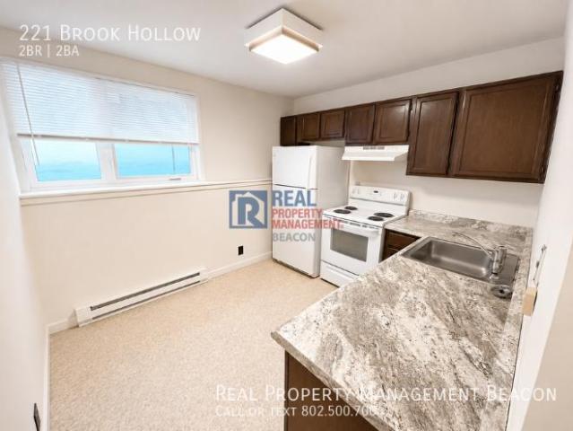 2 Br, 2 bath, Single Family 221 Brook Hollow