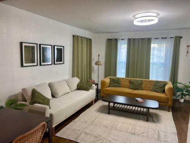2 Br, 2 bath, Single Family 222 Glass Ave