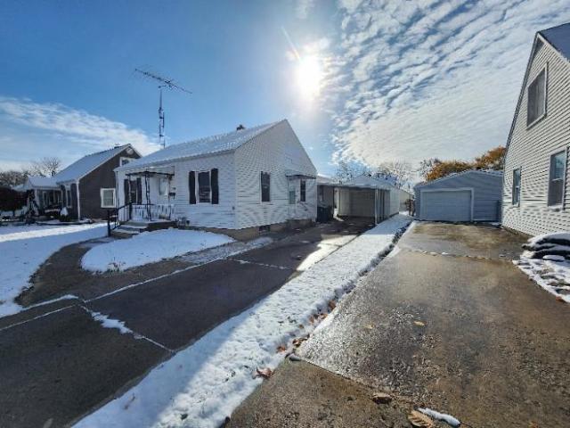 2 Br, 2 bath, Single Family 229 New Street