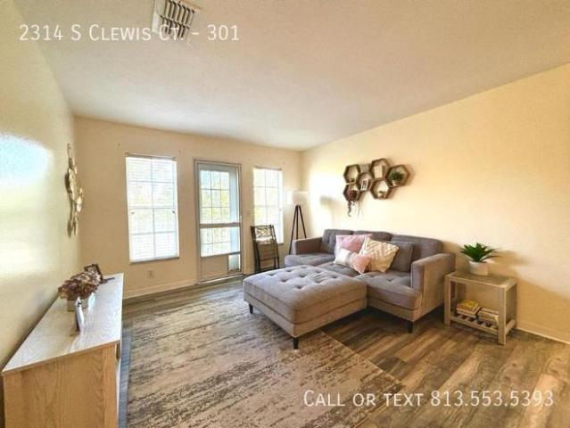 2 Br, 2 bath, Single Family 2314 S Clewis Ct