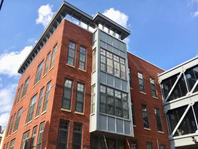 2 Br, 2 bath, Single Family 2328 Champlain St Nw