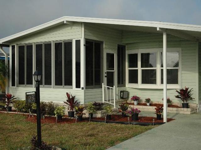 2 Br, 2 bath, Single Family 23 Kinsmen Drive