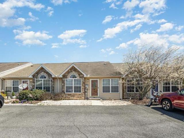 2 Br, 2 bath, Single Family 34 Johns Dr