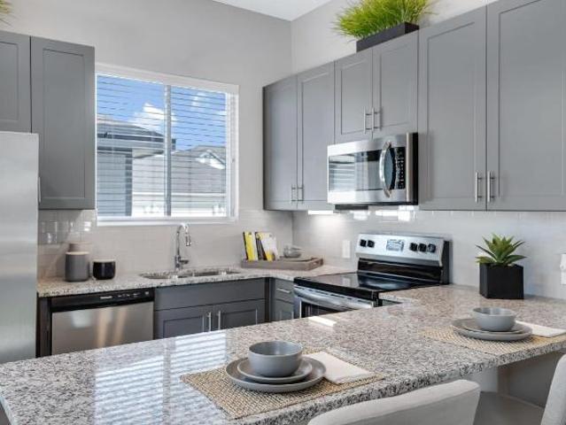2 Br, 2 bath, Single Family 3500 South Great Southwest Parkway