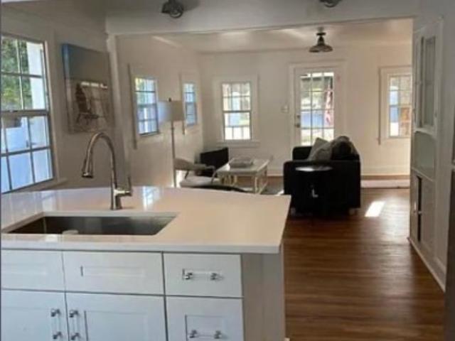 2 Br, 2 bath, Single Family 3524 Bay Shore Rd