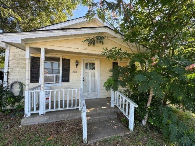 2 Br, 2 bath, Single Family 363 State Highway 75 N