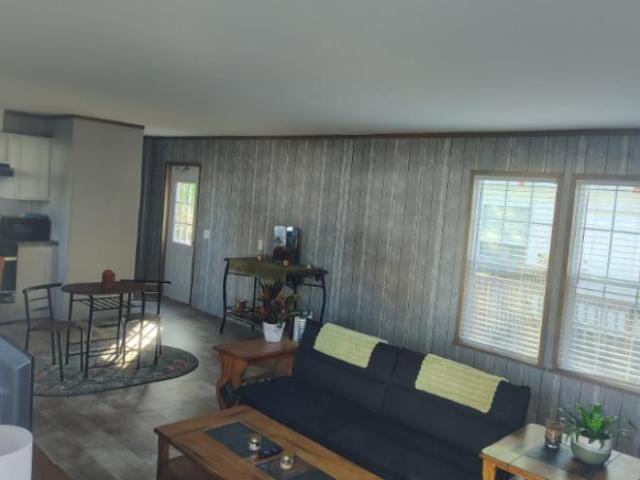 2 Br, 2 bath, Single Family 3601 Hill Ave