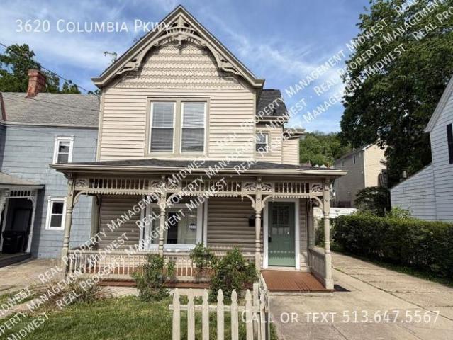 2 Br, 2 bath, Single Family 3620 Columbia Pkwy