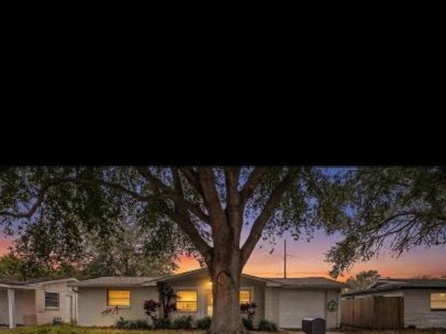 2 Br, 2 bath, Single Family 3645 Colonial Hills Dr