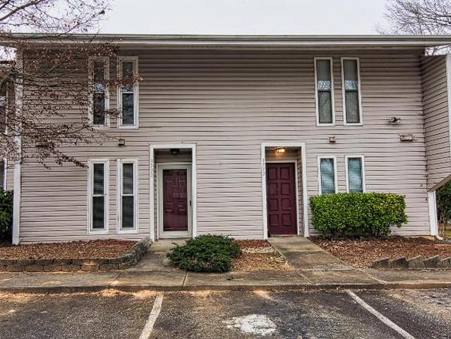 2 Br, 2 bath, Single Family 3771 Heathrow Dr