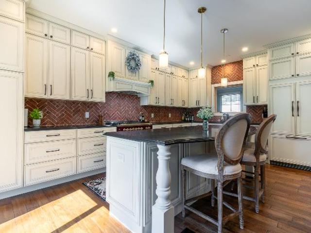 2 Br, 2 bath, Single Family 381 Kyle Rd