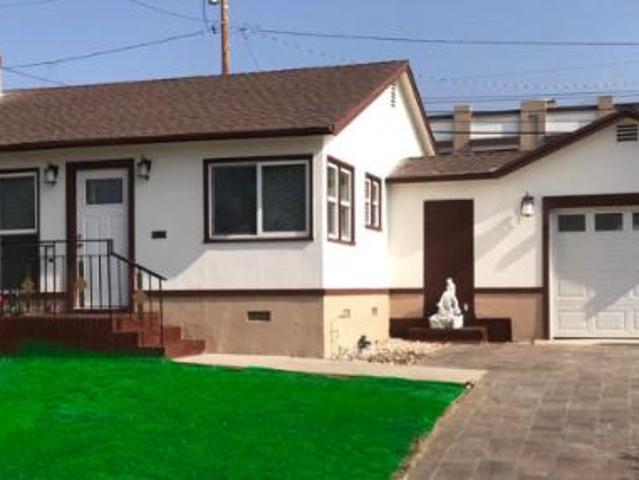 2 Br, 2 bath, Single Family 3835 Arboleda