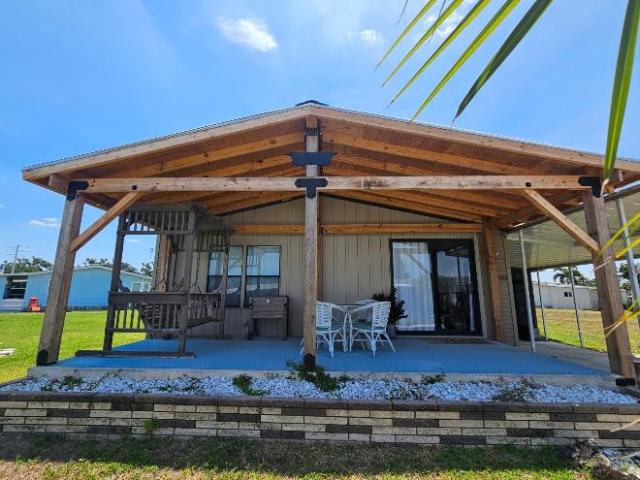2 Br, 2 bath, Single Family 3908 Lemonwood Dr N
