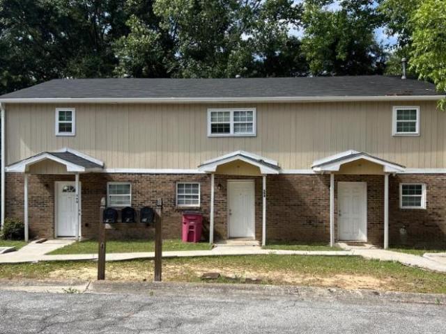 2 Br, 2 bath, Single Family 390 Cowan Street
