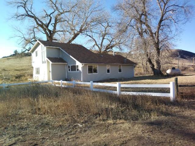 2 Br, 2 bath, Single Family 3019 Hewlett Gulch Rd