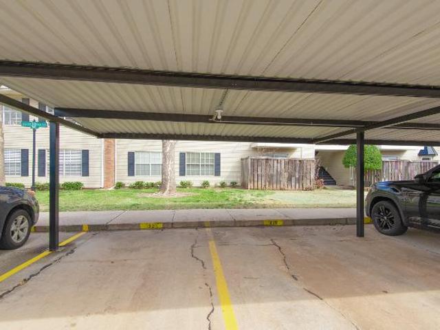2 Br, 2 bath, Single Family 3200 West Britton Road