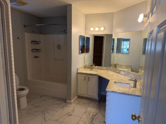 2 Br, 2 bath, Single Family 3211 NW 25th Ter