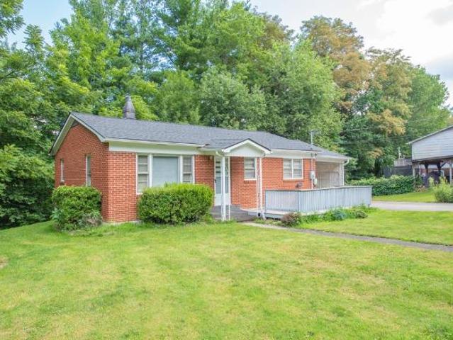2 Br, 2 bath, Single Family 327 Long St
