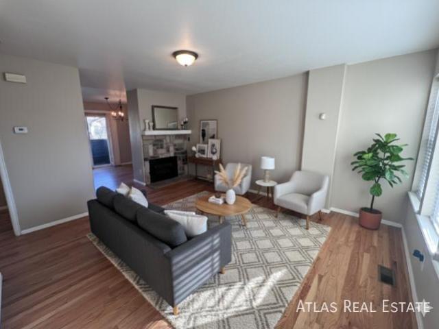 2 Br, 2 bath, Single Family 3260 Capstan Way