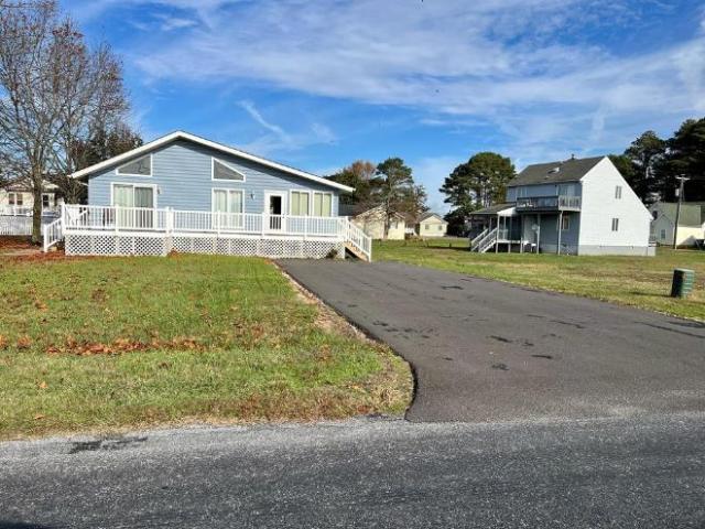 2 Br, 2 bath, Single Family 3272 Captains Corridor