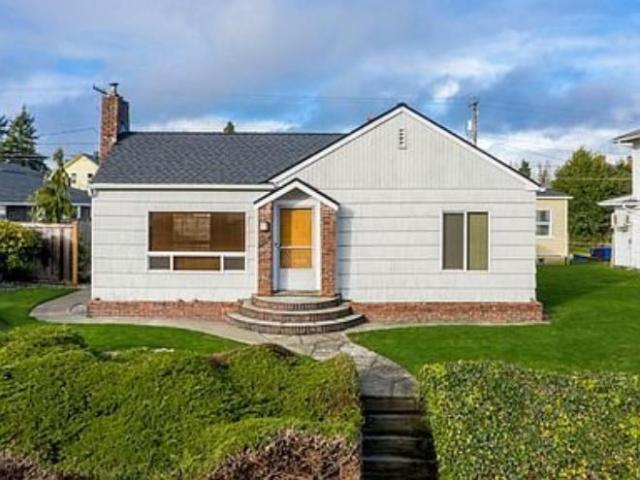 2 Br, 2 bath, Single Family 3311 6th Ave