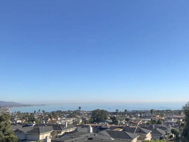 2 Br, 2 bath, Single Family 33622 A Dana Vista