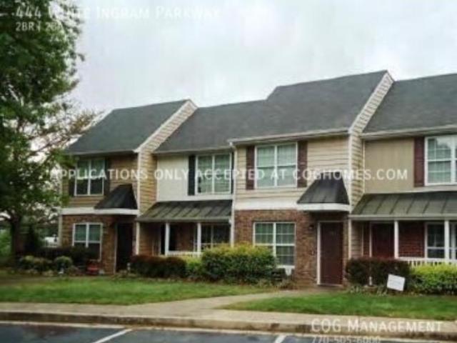 2 Br, 2 bath, Single Family 444 White Ingram Parkway