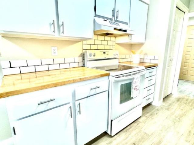 2 Br, 2 bath, Single Family 4511 S Donald Ct